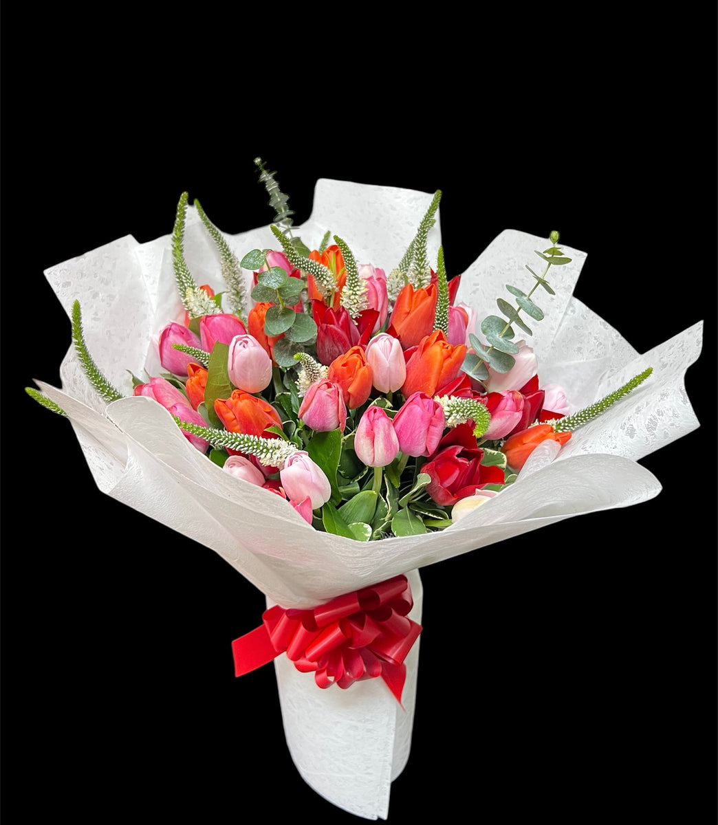 Deluxe Tulip Bouquet – FLWR Designs